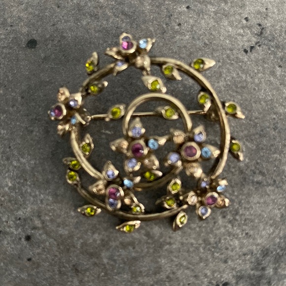 Monet | Jewelry | Vintage Monet Brooch Pin | Poshmark